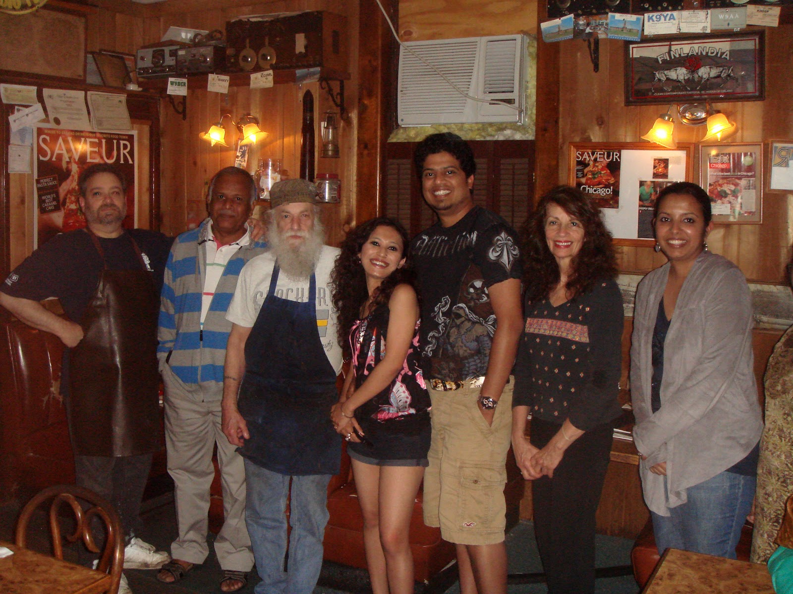 BURT'S PLACE: ANTHONY BOURDAIN'S PICK FOR CHICAGO STYLE PIZZA - JOURNOSPEAK