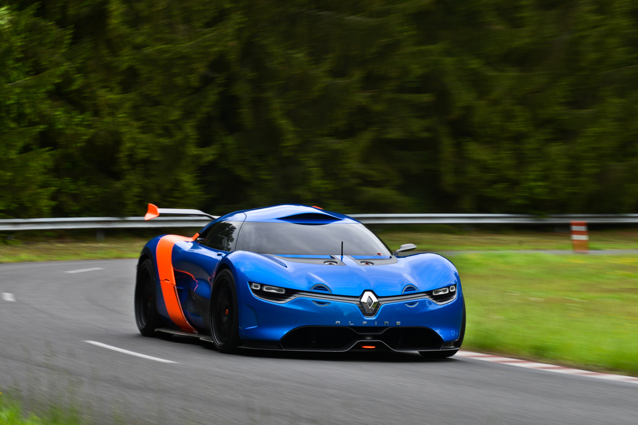 Sports Cars 2015: Renault Alpine A110-50 supercar