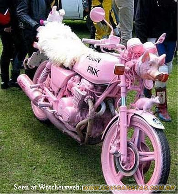 LCW Motos: Penélope Charmosa