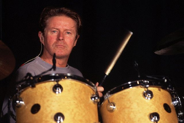 Connecticut Wit: My top 5 favorite drumming singers (singing drummers?)