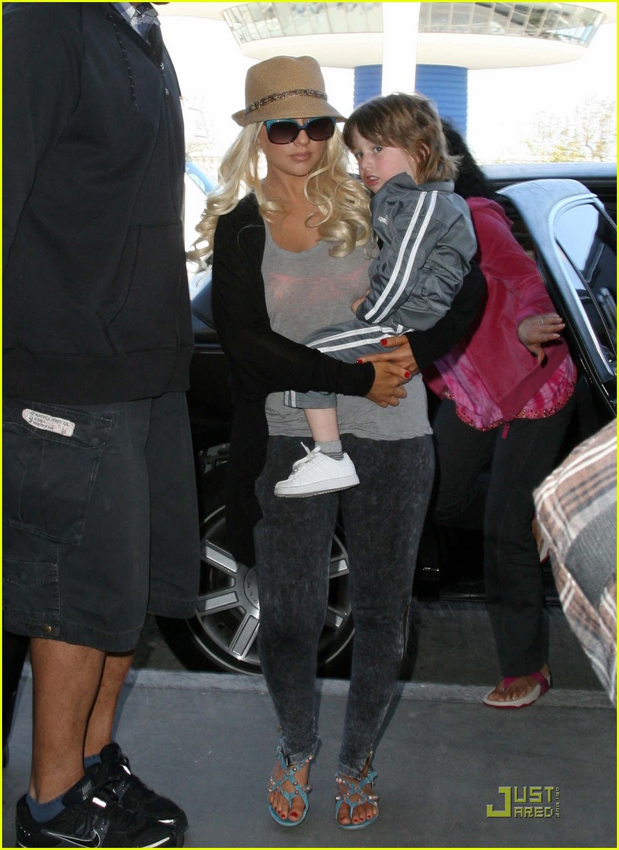 Cursetina: [MULTIMEDIA] CHRISTINA AGUILERA, MAX, MATT, NANNY, AND BOB ...
