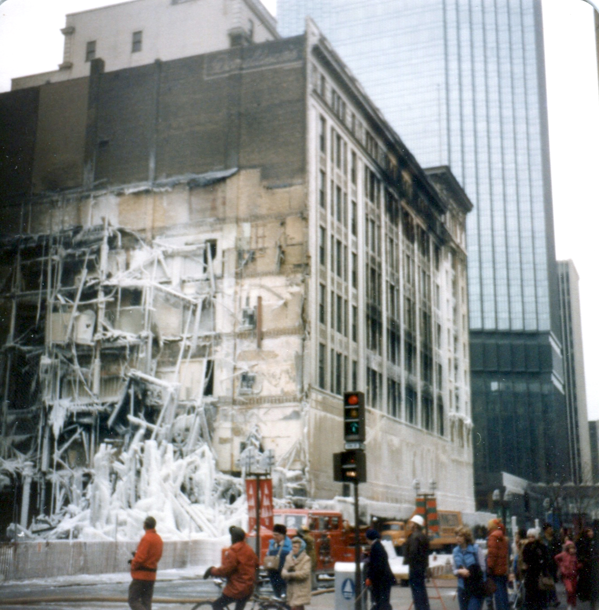 Donaldson's Fire, Minneapolis, MN, Thanksgiving 1982