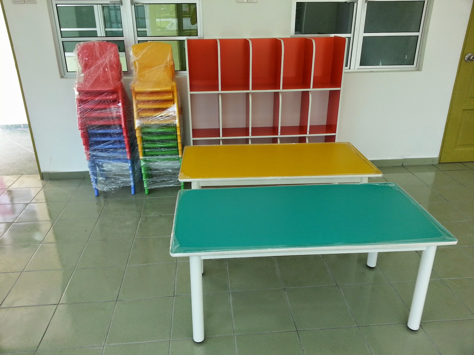 PEMBEKAL PERABUT TADIKA, TASKA & TAMAN PERMAINAN