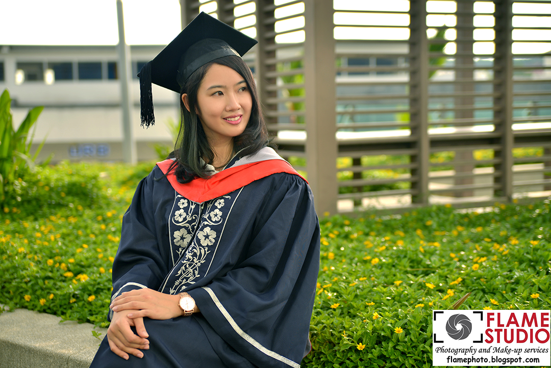 Flame Graduation Photography Studio: Graduation Convocation Family ...