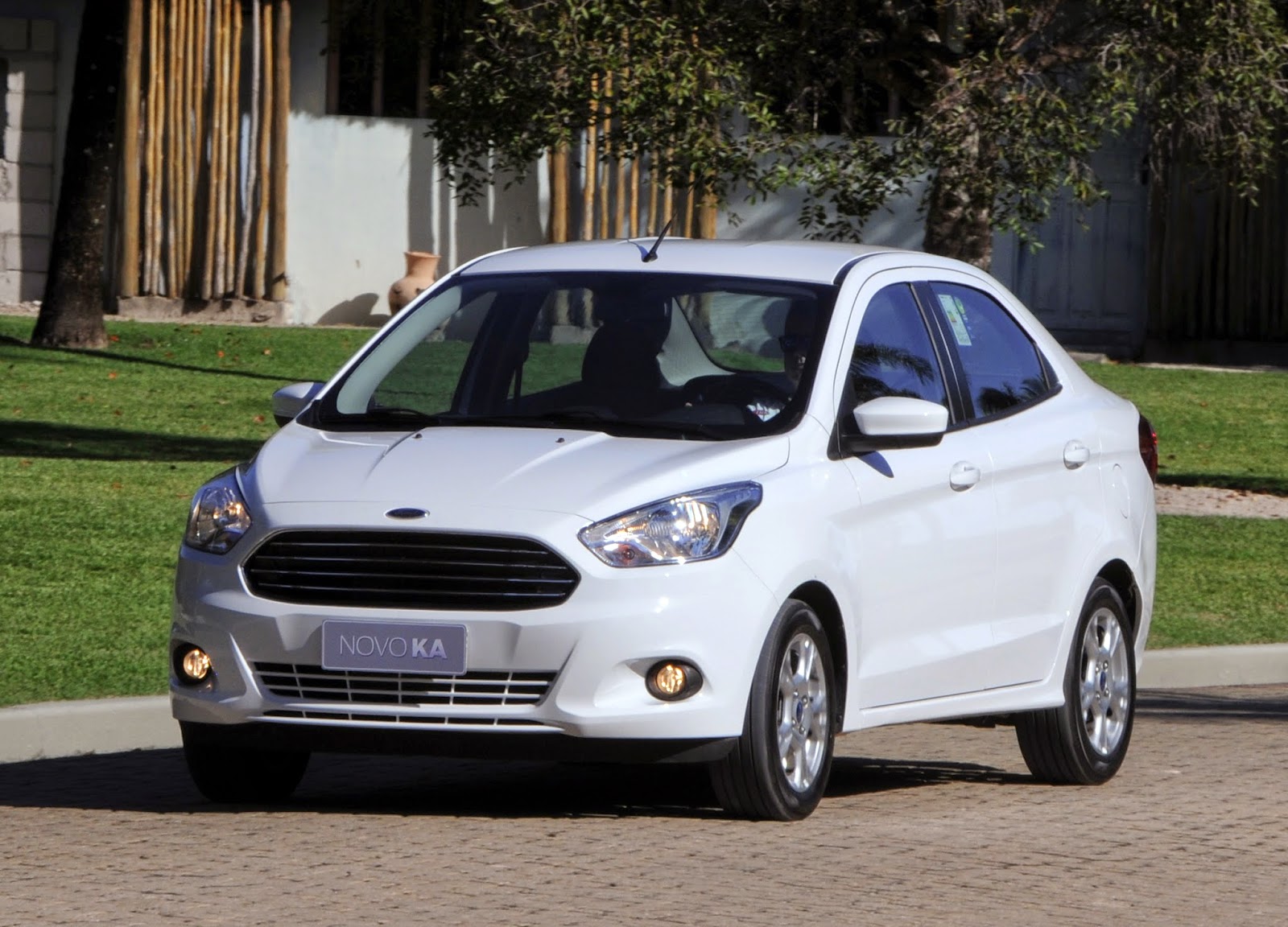 Enfim: detalhes oficiais do Novo Ford Ka, que parte de R$ 35 390, e do Ka+