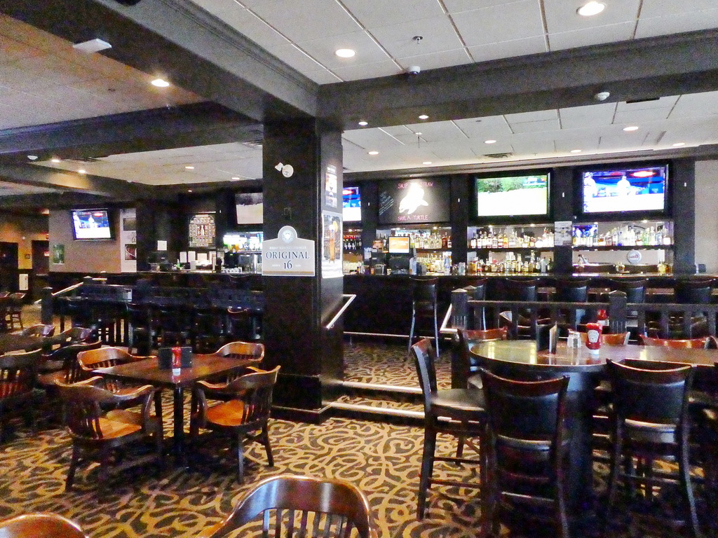 Sunny 飲飲食食: Samz Pub (酒吧週末早午餐)