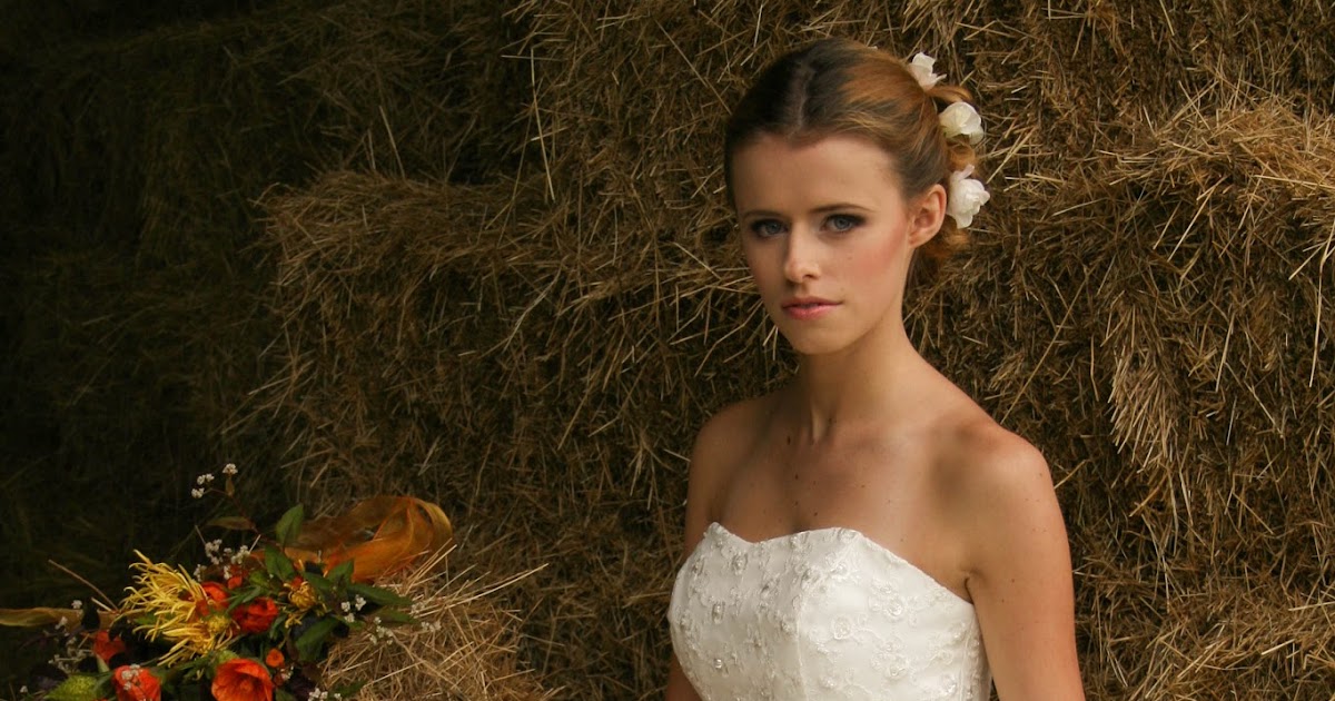 Amber Rhodes: Services