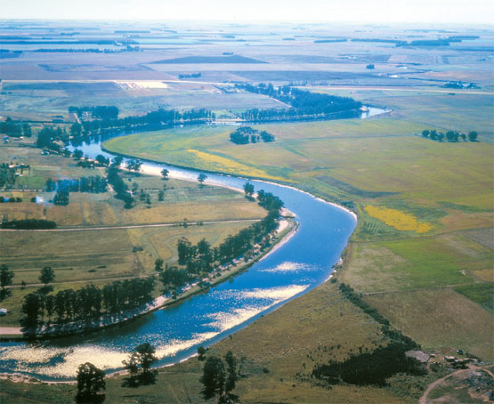 MONTAÑAS, LLANURAS, RÍOS, LAGOS Y MARES