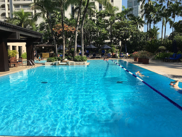 GREAT EATS HAWAII: LUNCH AT THE PENINSULA MANILA POOL