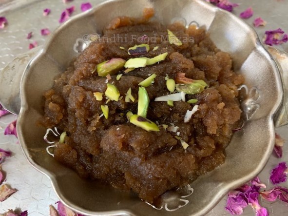Sindhi Food Mazaa: ATTE JO SEERO / WHEAT FLOUR HALWA