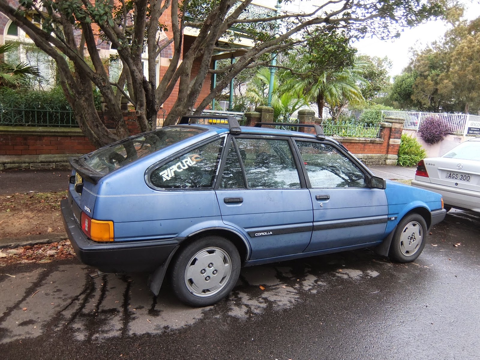 Aussie Old Parked Cars: 1985 Toyota Corolla Seca CS-X Liftback (AE82)