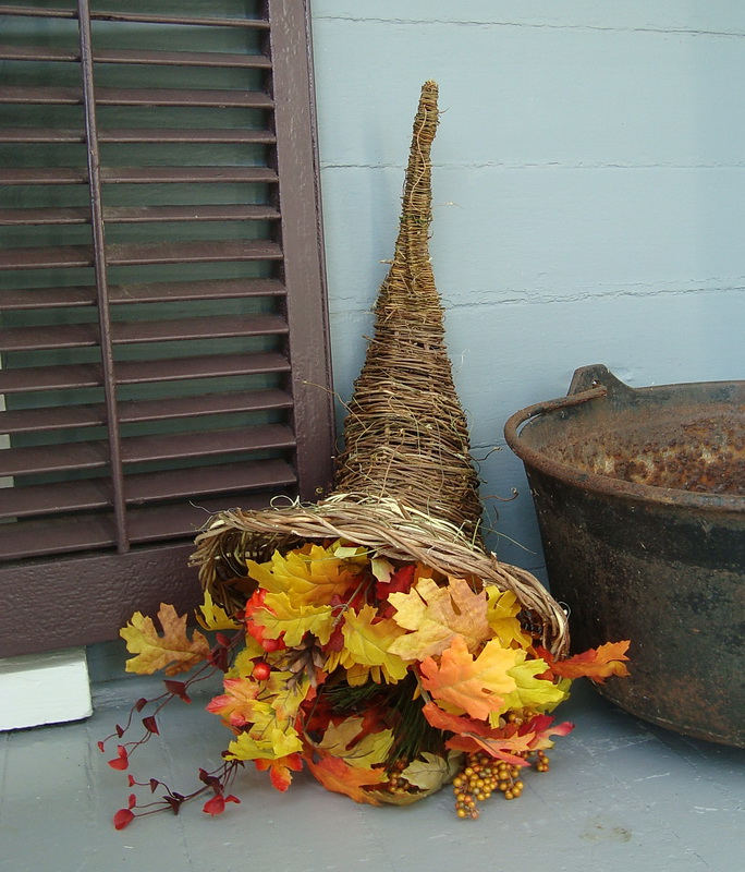 Catching The Moon: Weaving My Life: Make A Cornucopia for Autumn!