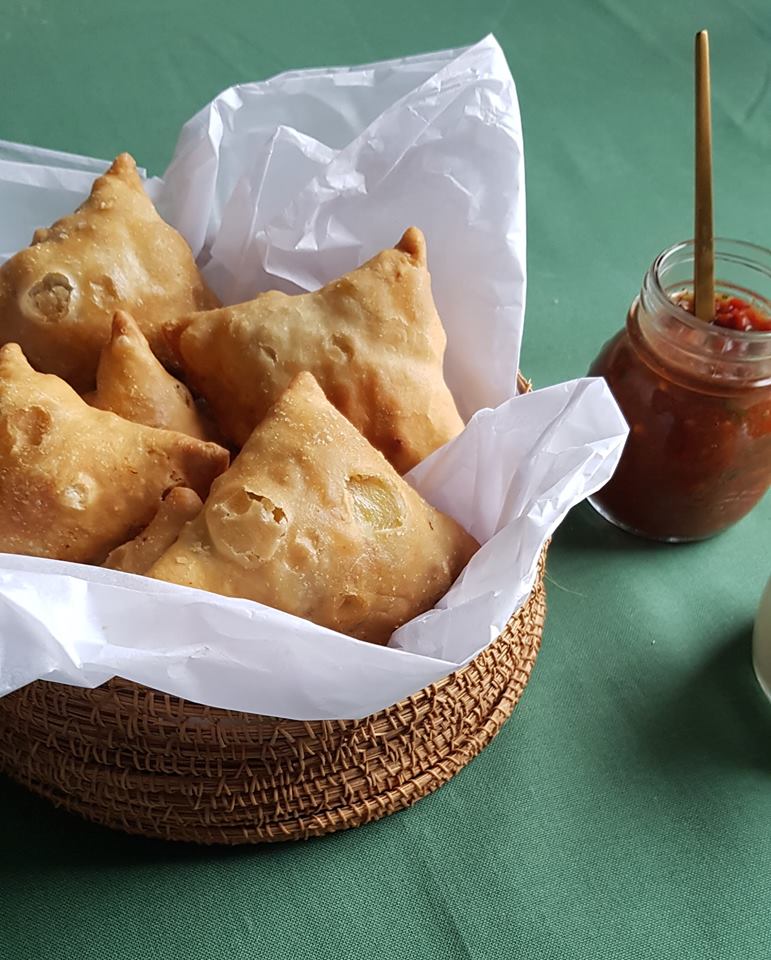 Cupcakeluv: Kylling & Pinjekerne Crispy Samosa / Chicken & Pine nut ...