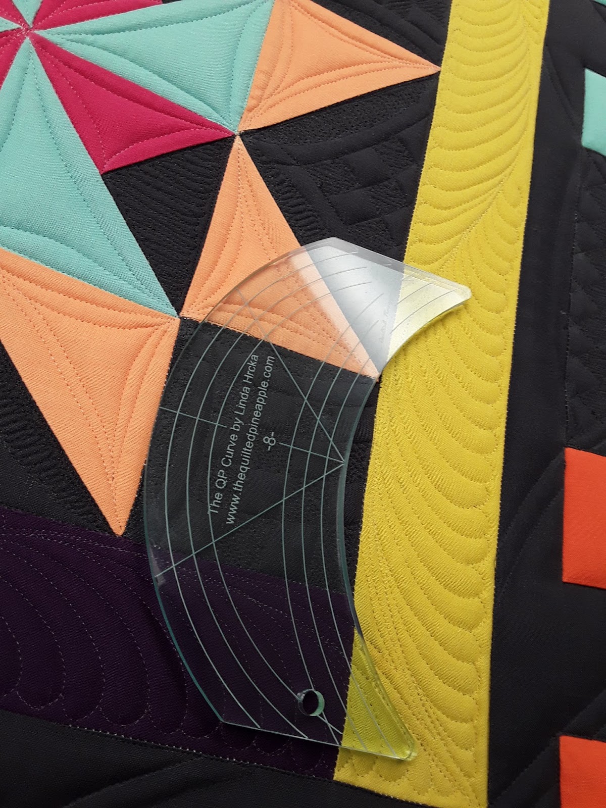 Sue Daurio's Quilting : Behind the Seams - As The Frame Turns