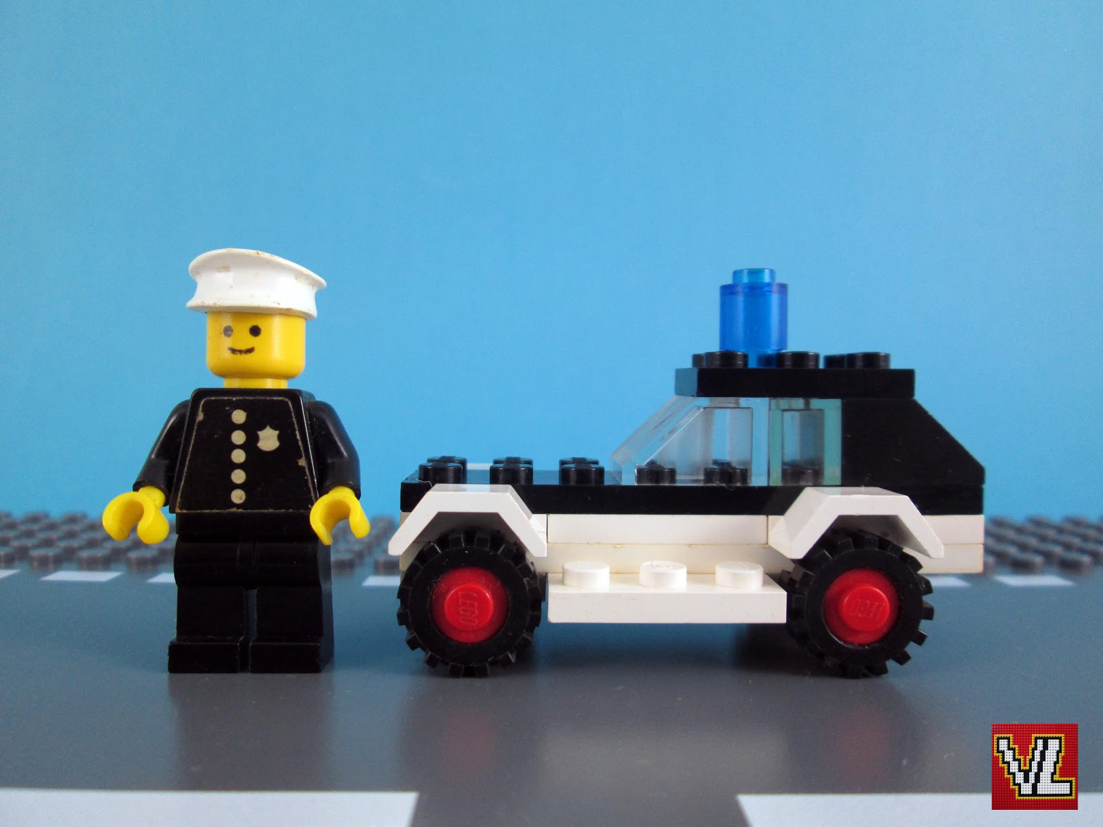 VIVOLEGO: Police Car