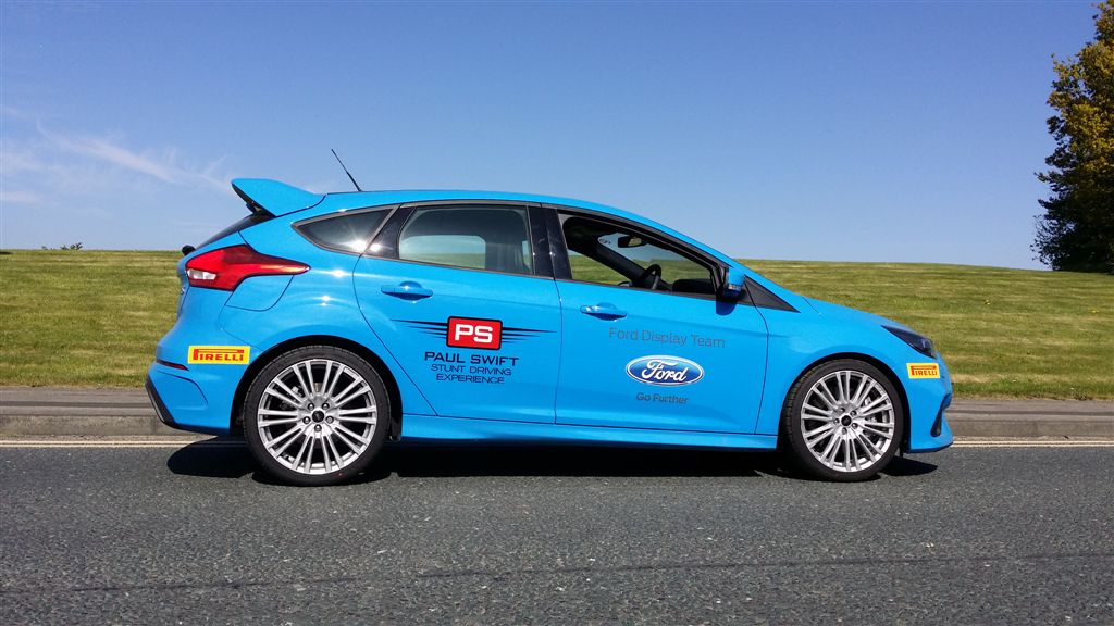 The Green I Signs Blog: Ford Focus ST & Ford Focus RS graphics supplied ...