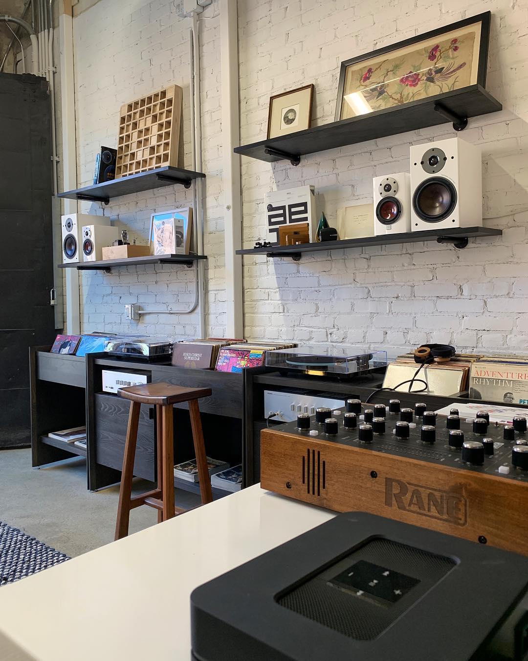 Common Wave – M & S | Ultimate High-Fidelity