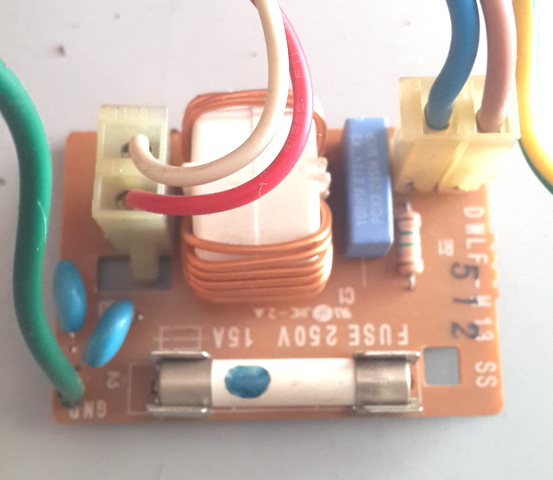 eSalvage: Microwave Oven Daewoo