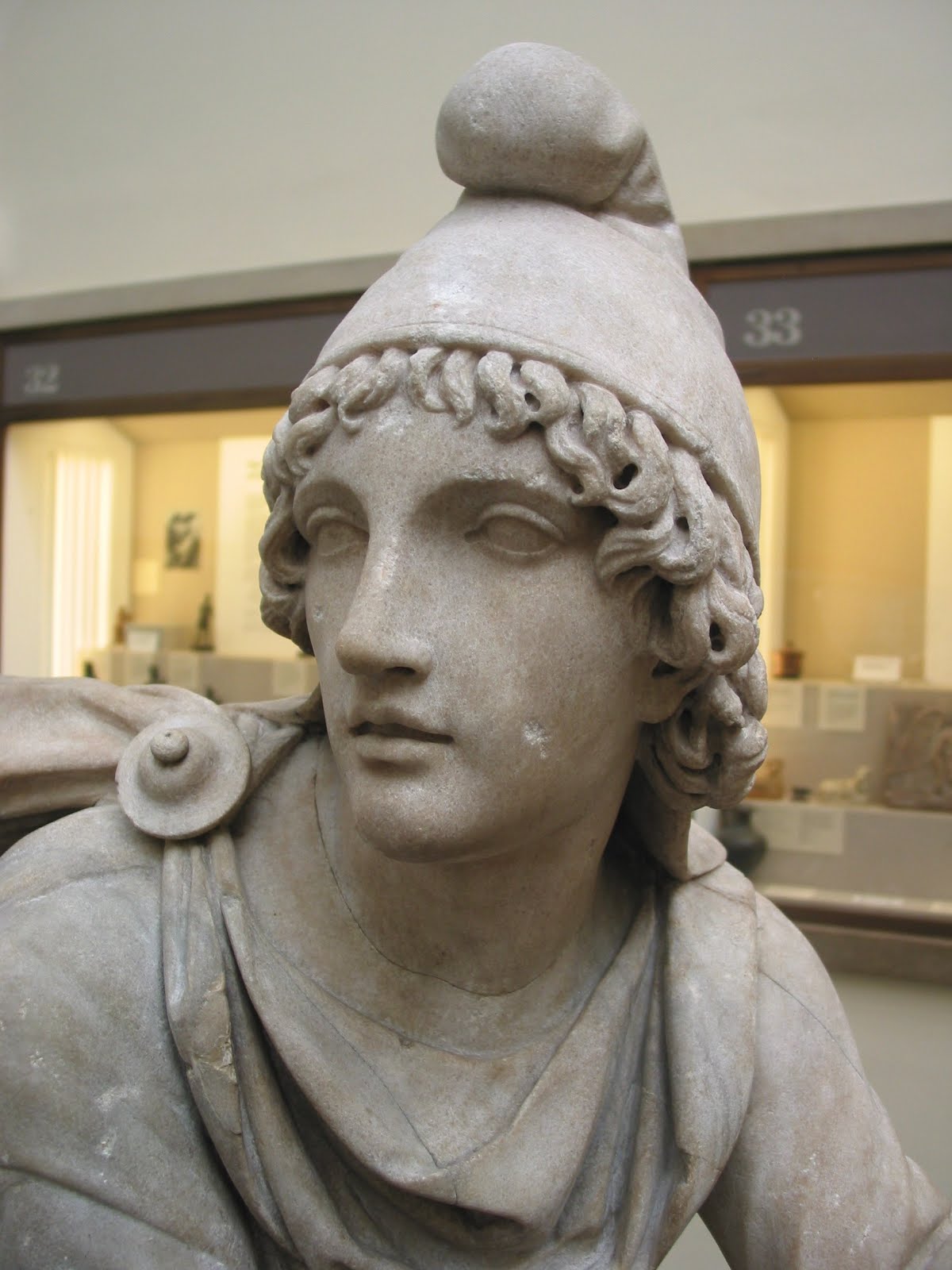 Un dermatólogo en el museo : Escorpiones (I): El alacrán del dios Mitra