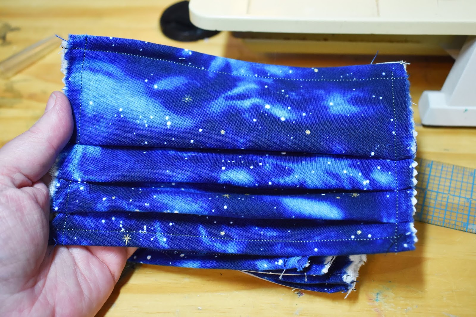 Tangible Daydreams: A prototype cloth mask: Tutorial