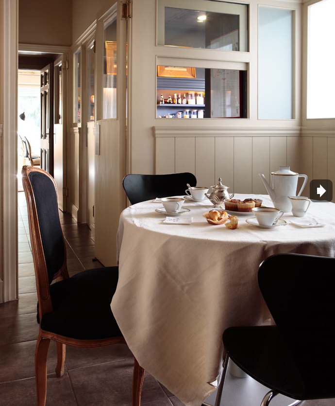 Inspired Whims: The Most Perfectly Quaint Kitchen