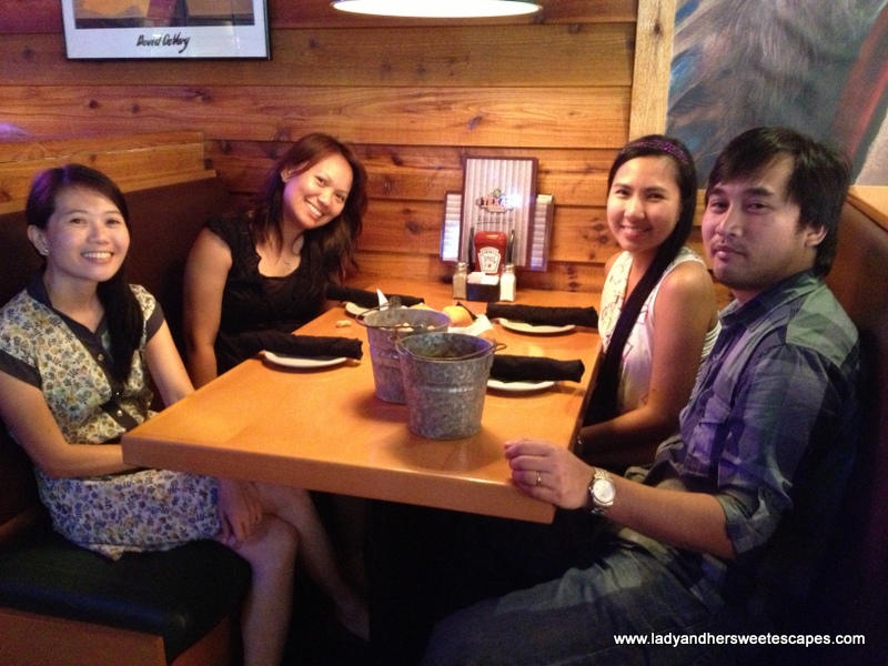 Weekend Brunch at Texas Roadhouse | Lady & her Sweet Escapes