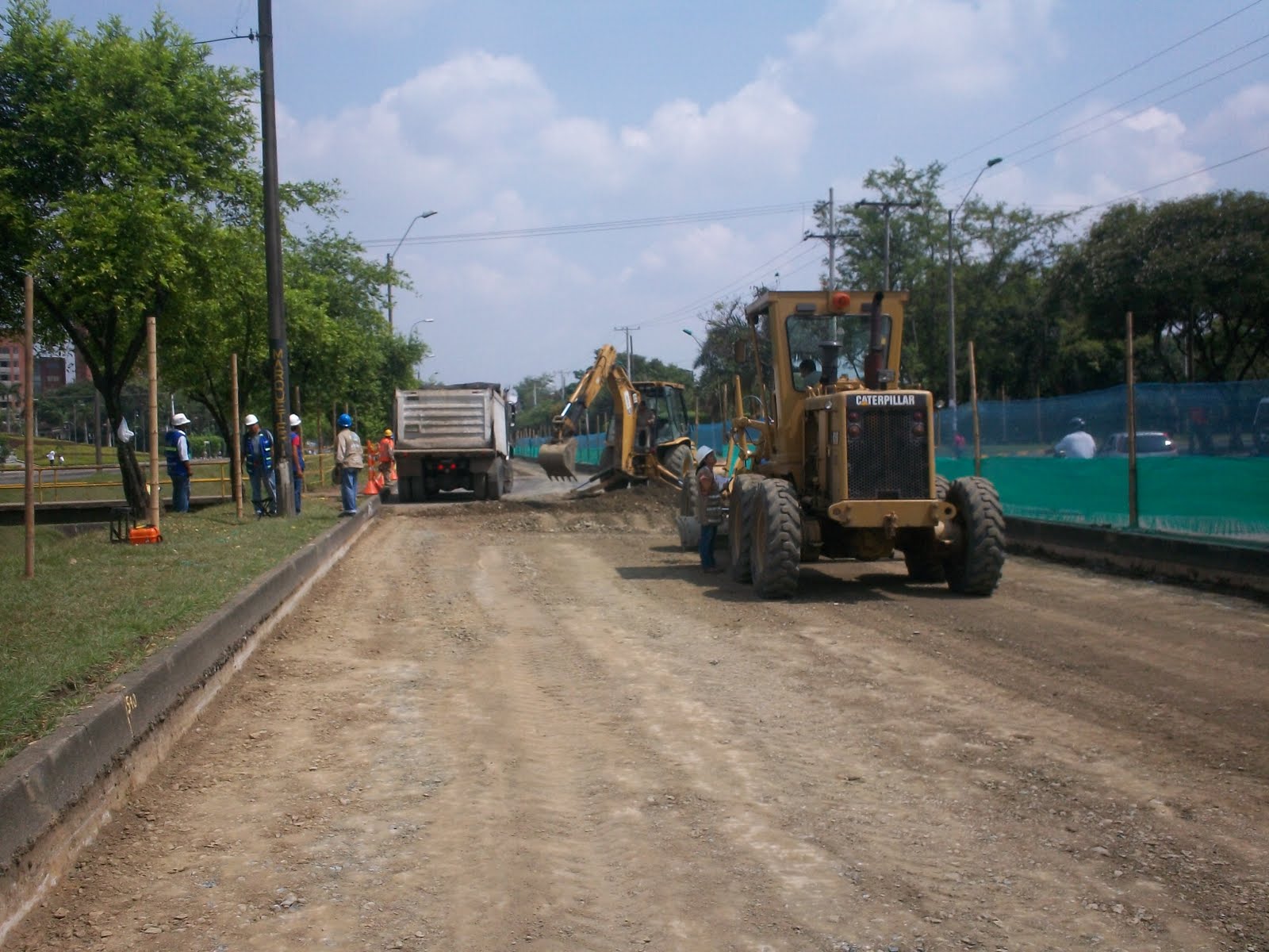 Mantenimiento Autopista sur: CONFORMACIÓN DE LA SUBRASANTE EXISTENTE