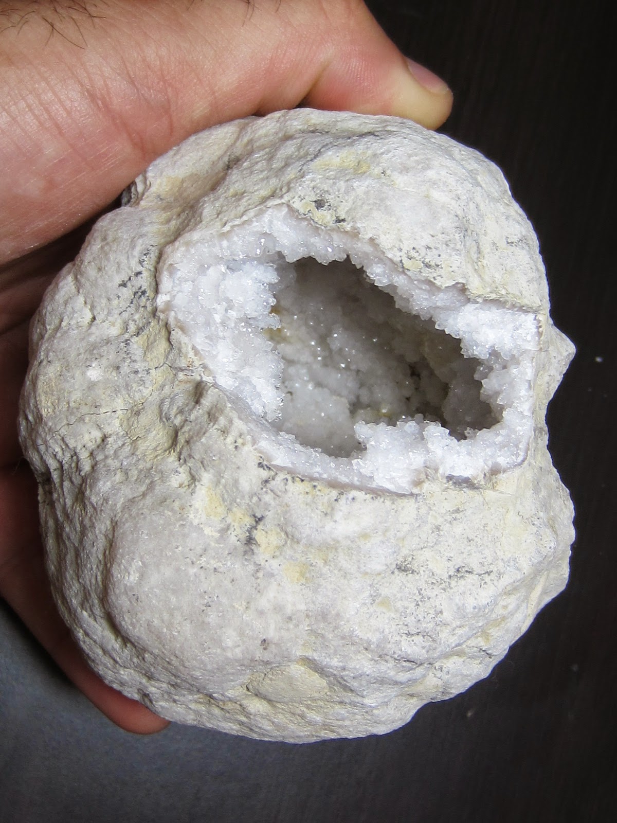 Huérmeces (Burgos): El roturo de las geodas