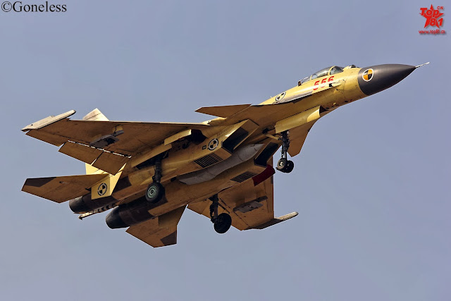 China Defense Blog: Hi-res photo of the day: J-15 carrier-based ...