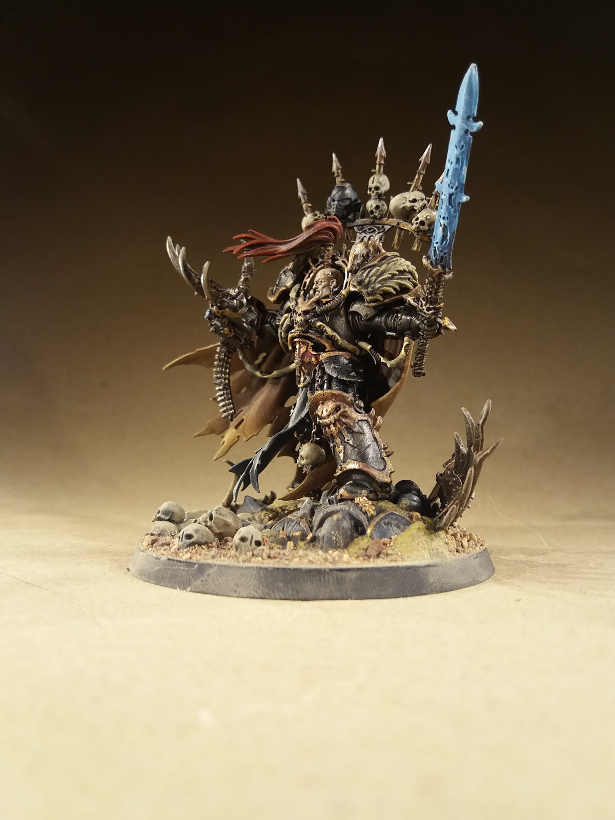 Wh 40k modelling blog by Agis: Abaddon the Despolier