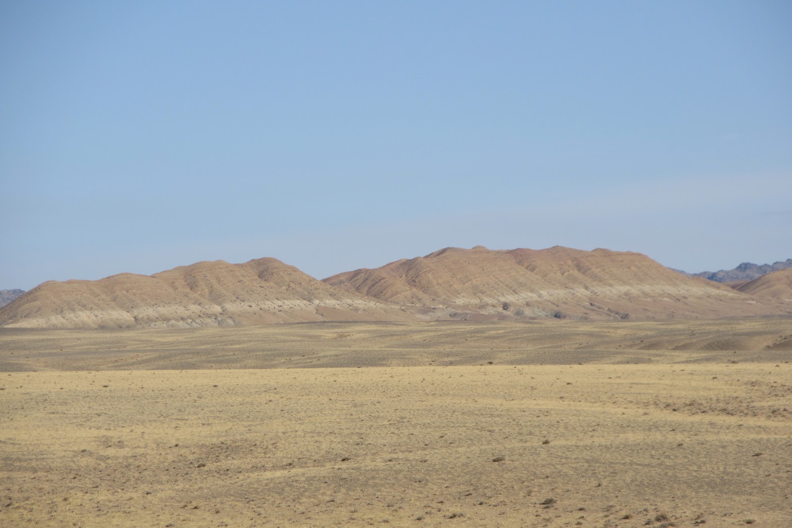 Into The Gobi Desert - The Wandering Juan