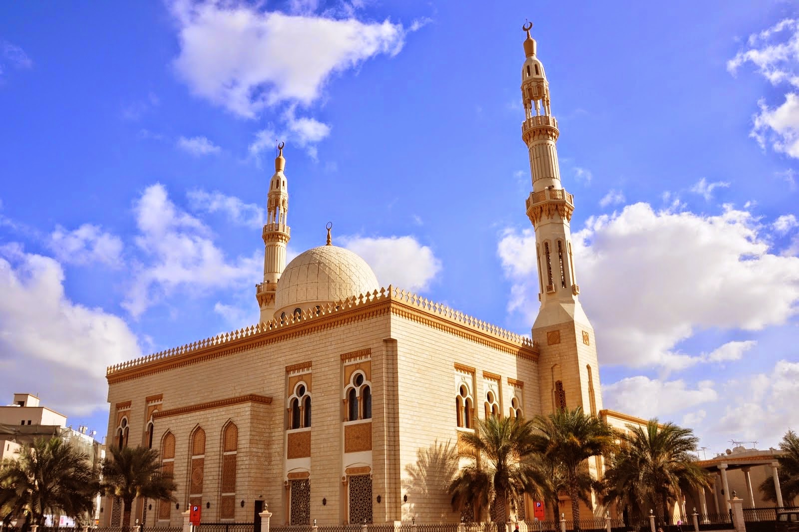 Dubai Photo Story: Mosques in Dubai