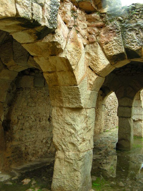 Todo está por escribir: PIEDRA ANGULAR...