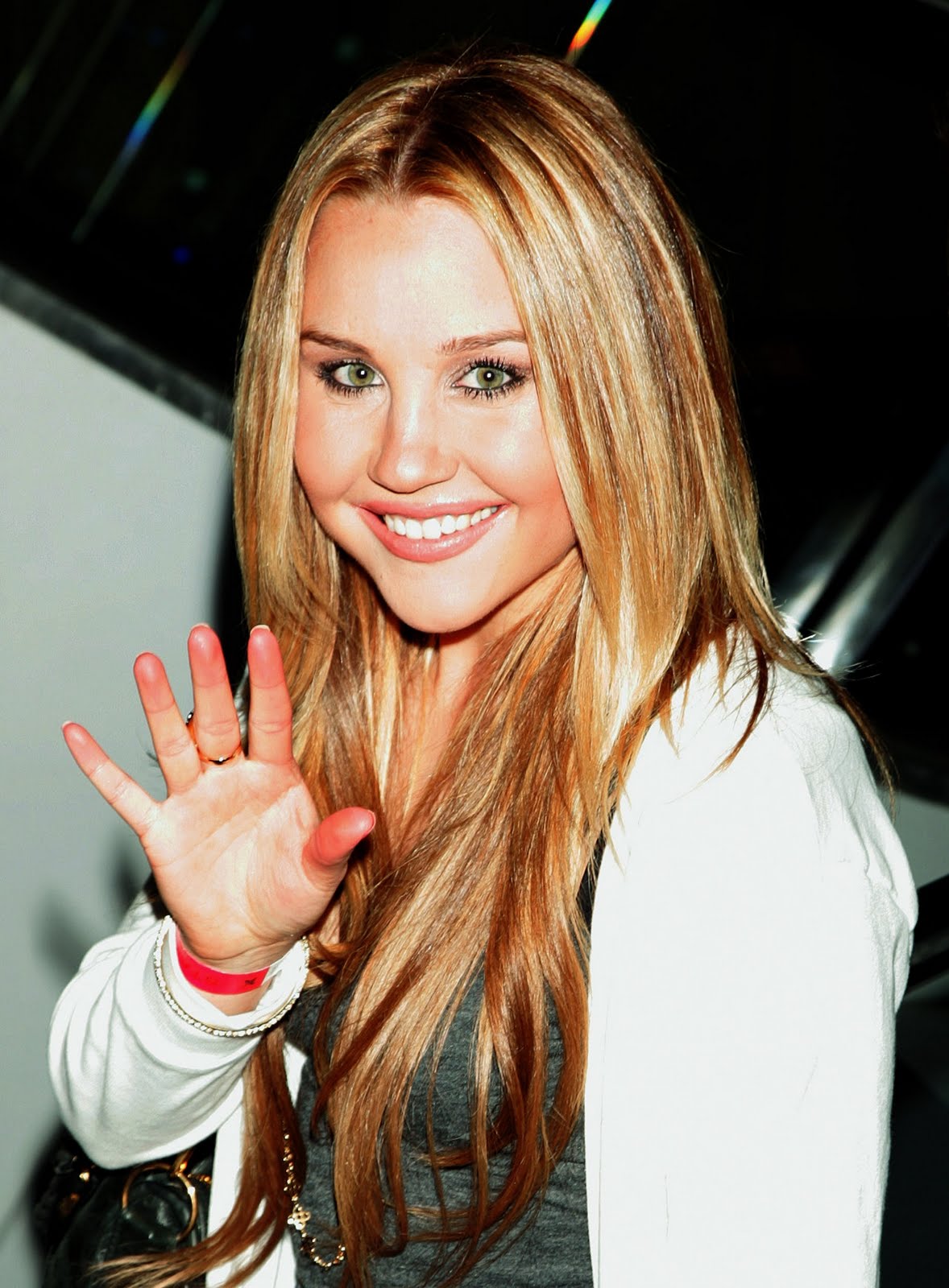 Amanda Bynes - Best Hairstyles Ngeleret
