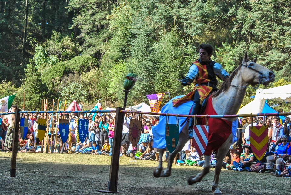 SHOW MEDIEVAL EN MÉXICO | ESPECTÁCULO MEDIEVAL CDMX: JUSTAS A CABALLO ...
