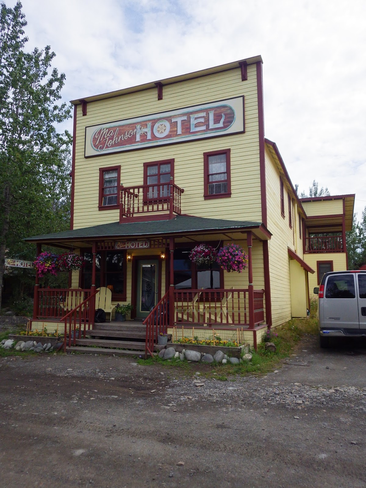 Dave'n'Kathy's Vagabond Blog: Edge of McCarthy