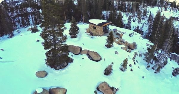 Snowboarder’s Unbelievable Tiny House On Top Of Mountain - Snow ...