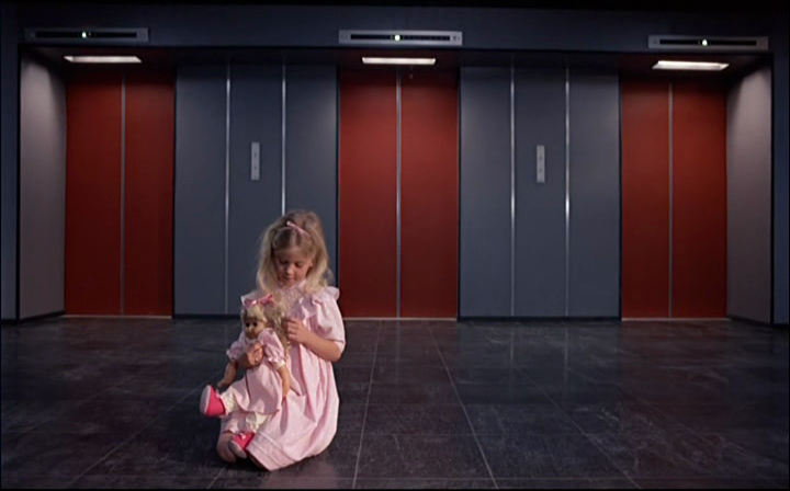 La Fin Absolue du Monde: De Lift (1983)