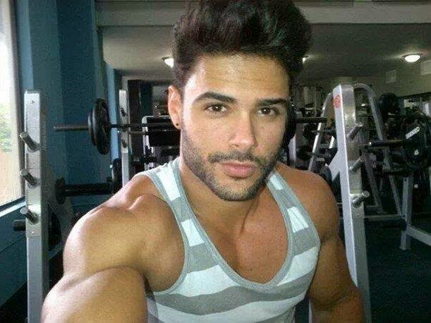 combate así luce erick sabater sin su copete foto