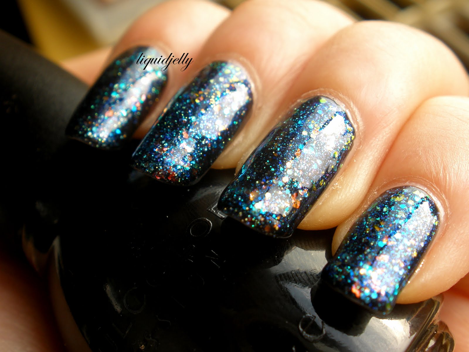 Liquid Jelly: Galaxy Nails: An Explosive Combination :)