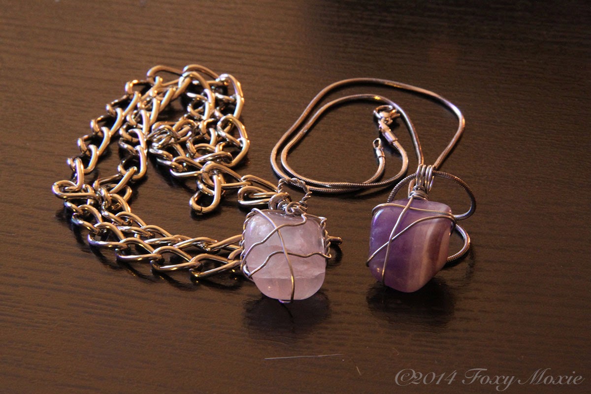 Foxy Moxie: DIY Wire Wrap Necklace