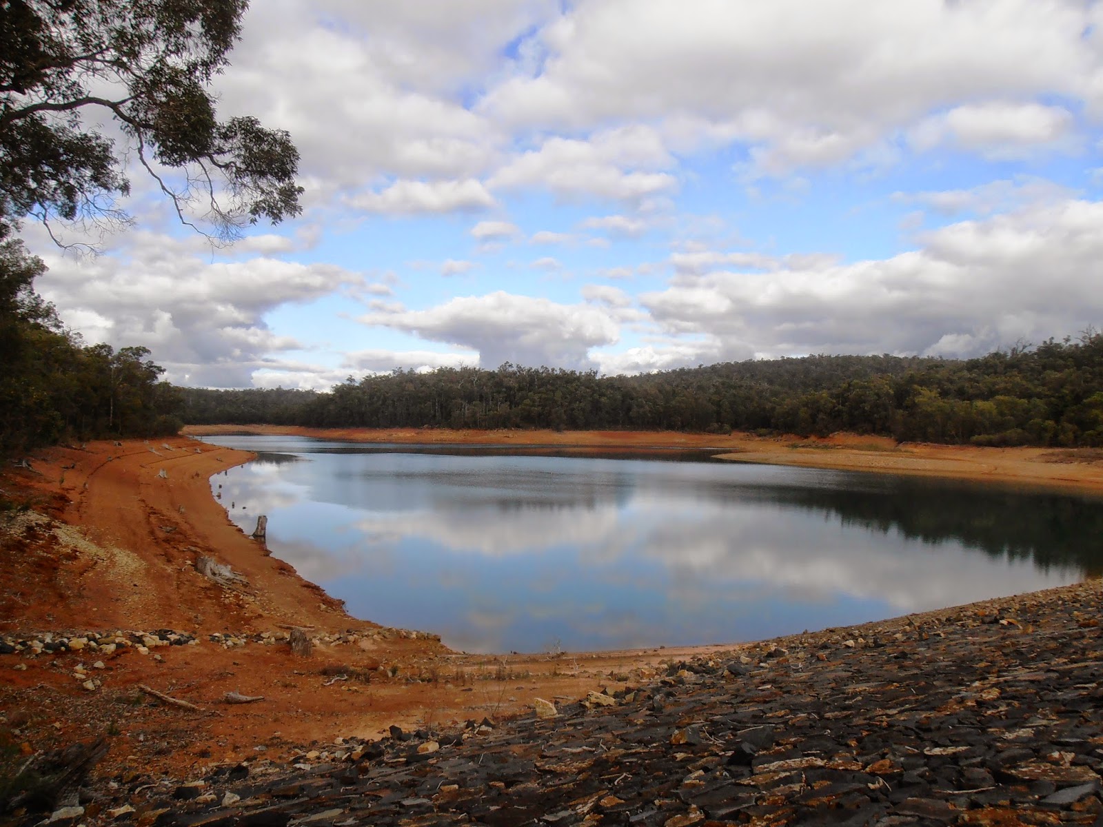 The Clarke's Aussie Adventure: 6 June 2013 - Advent Park, Maida Vale ...
