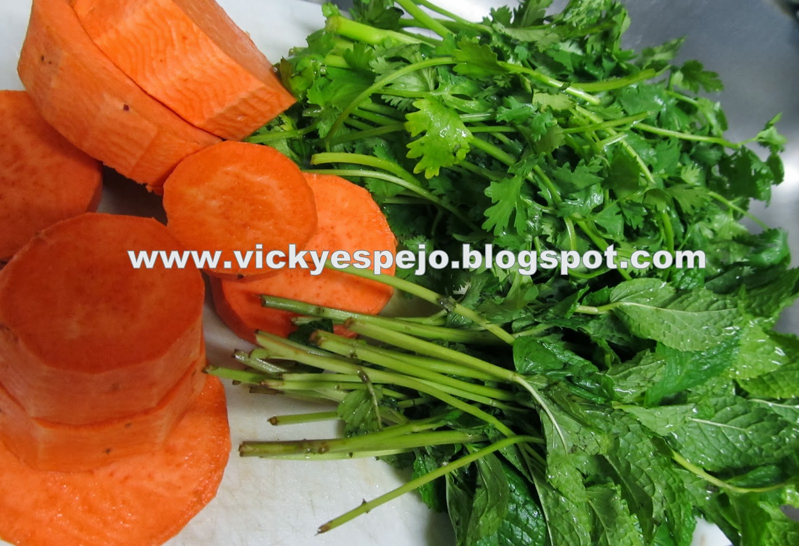 RECETAS E HISTORIAS DE FAMILIA: HUATIA SURCANA