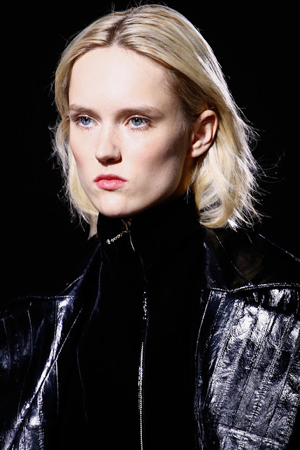 SevenRoses: Nina Ricci F/W RTW 2016-2017 París Fashion Week - Detalles