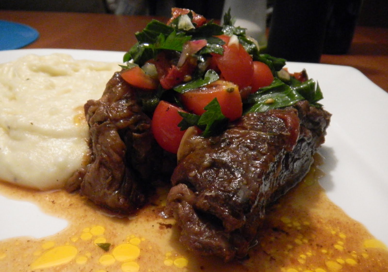 Blog de cuisine [Wannabe]: Braisé de boeuf à l'ail rôti bon bon bon