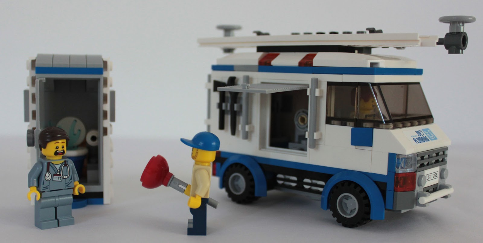 lubo creative bricks: LEGO® MOVIE #70811 - THE FLYING FLUSHER