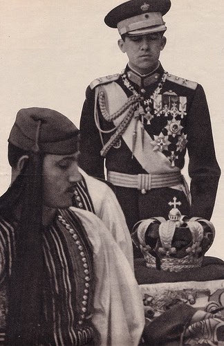 Η ΕΛΛΗΝΙΚΗ ΒΑΣΙΛΙΚΗ ΟΙΚΟΓΕΝΕΙΑ/THE GREEK ROYAL FAMILY: Ορκωμοσία του ...
