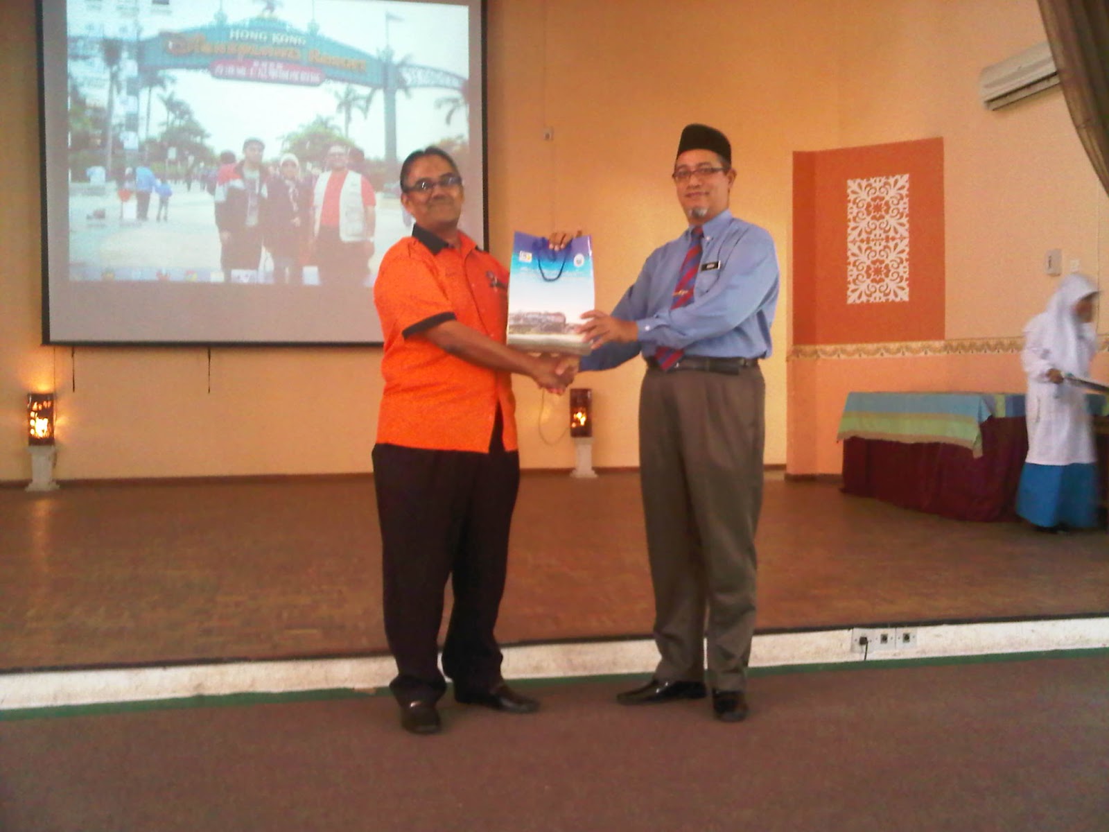 WADAH KETERAMPILAN BERBAHASA: PROGRAM JERAYAWARA BAHASA DI SBPI KUANTAN