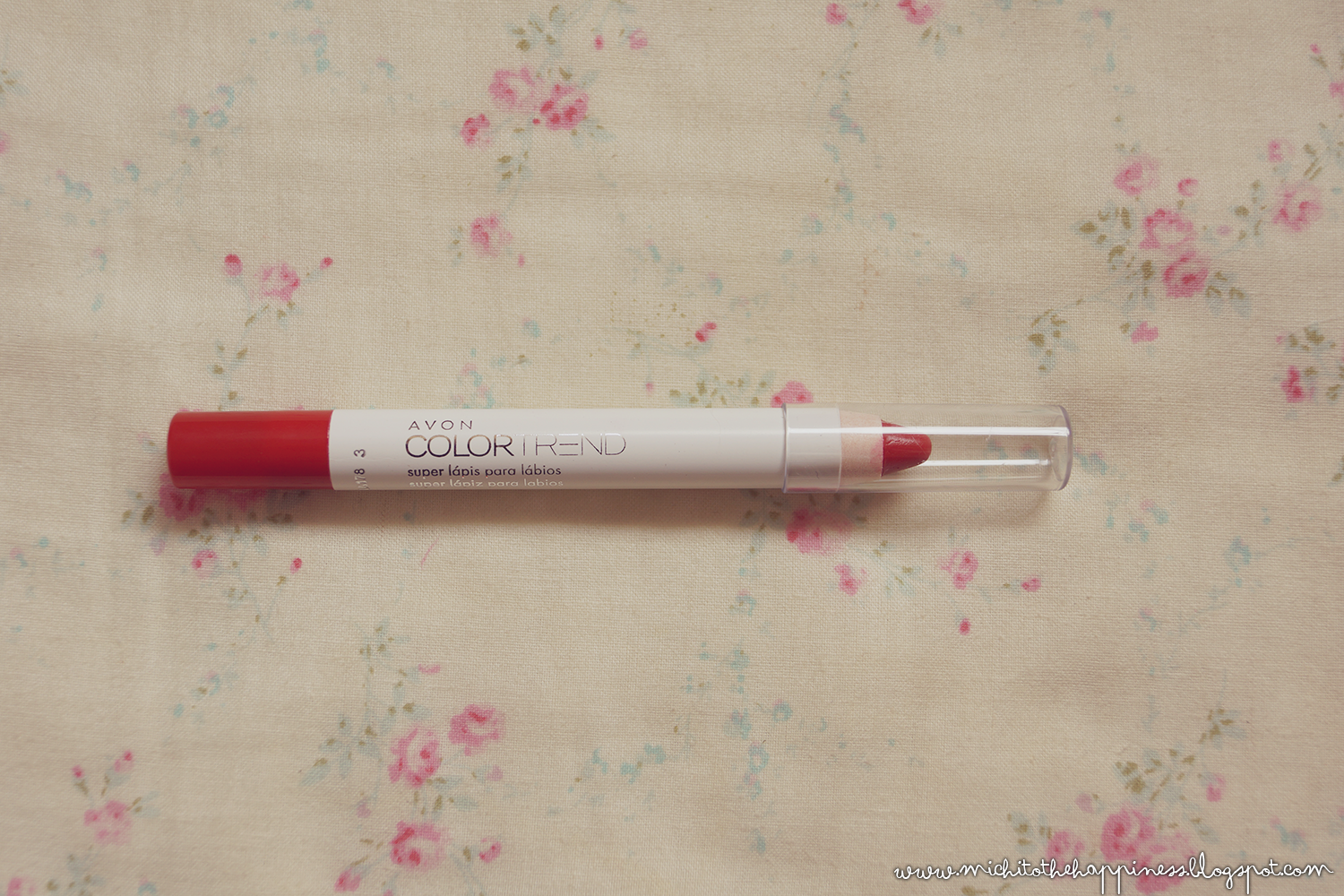 Review: Crayon para labios ColorTrend de Avon.
