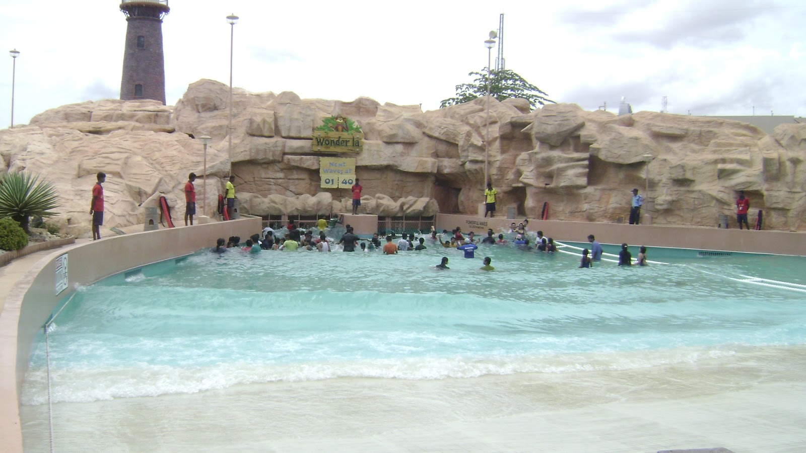 DARLING, BE DARING: The Wonderla Trip